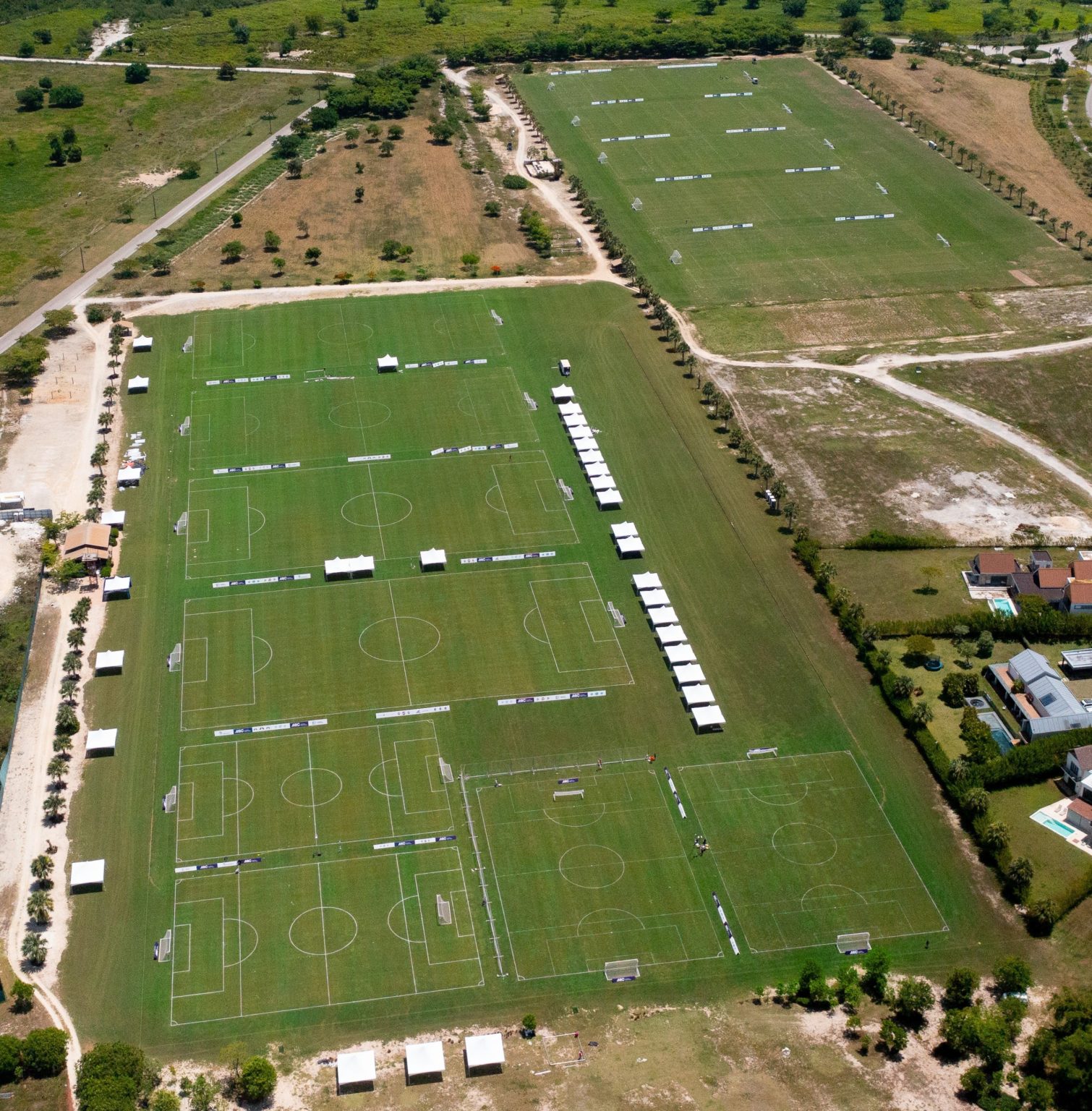 Todo listo en The Fields Cap Cana Sports City - MICFootball Punta Cana